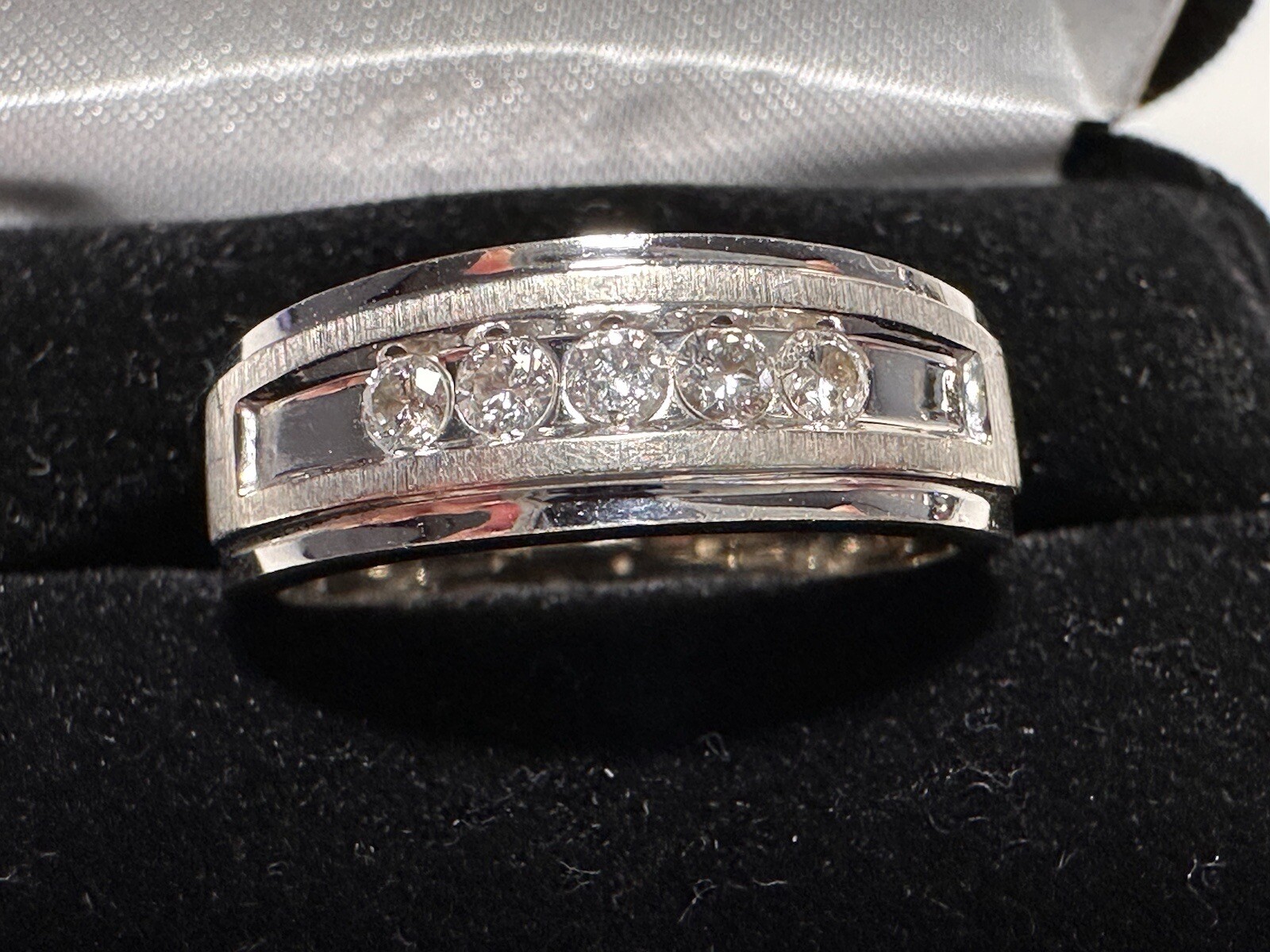 10k White Gold Men's Nat Diamond Wedding Band Ring 0.5 Cttw Kay ...