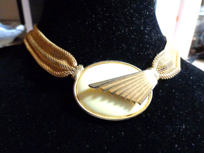 Vintage - Gold Tone - Wire Mesh - Choker Necklace with Plastic Ivory ...