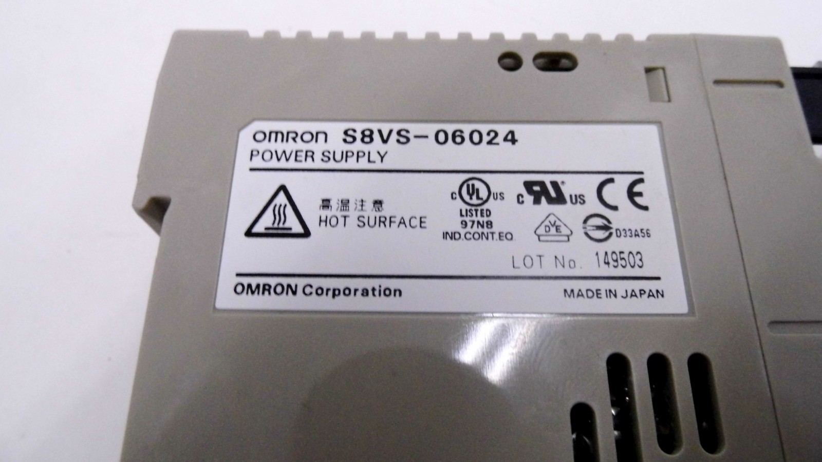 OMRON S8VS-06024 POWER SUPPLY 50/60Hz 100-240VAC 1.7A INPUT 24VDC 2.5A ...