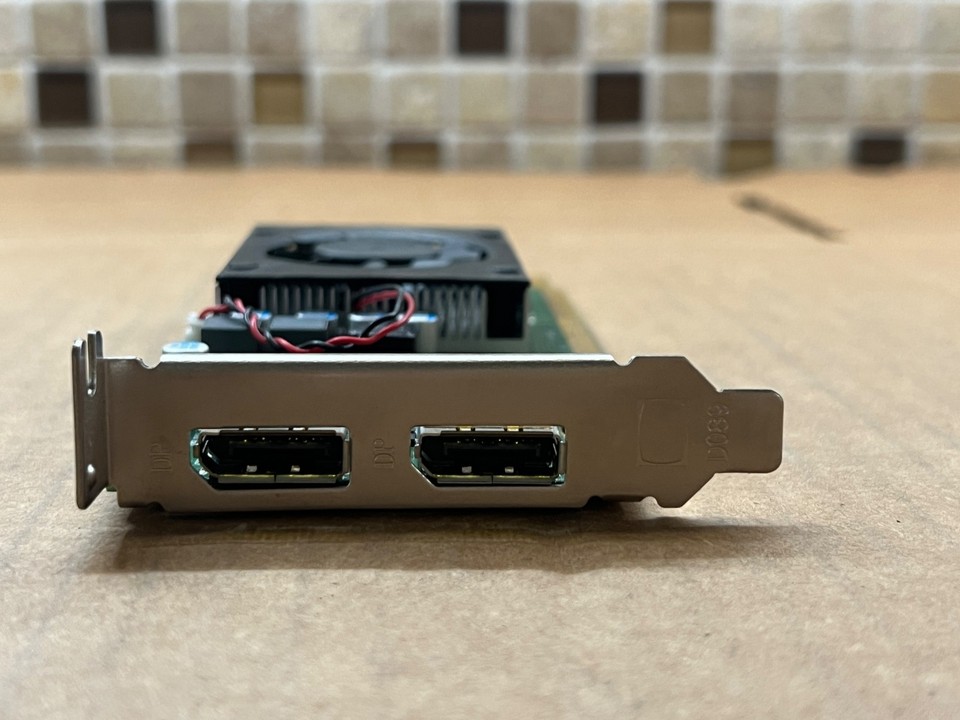 LOT OF 2 Lenovo AMD RADEON 520 R520 2GB DDR5 GPU 01YW868 Low Profile ...