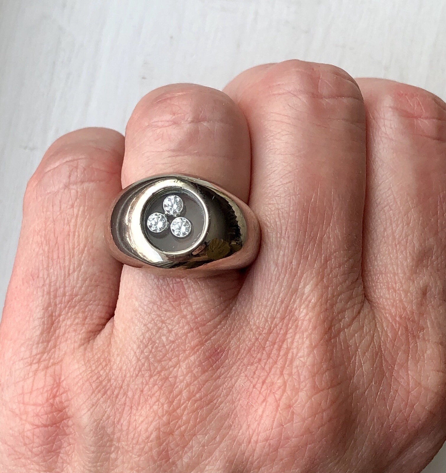 Massive Chopard Ring 18K White Gold Floating Happy Diamond Vintage ...