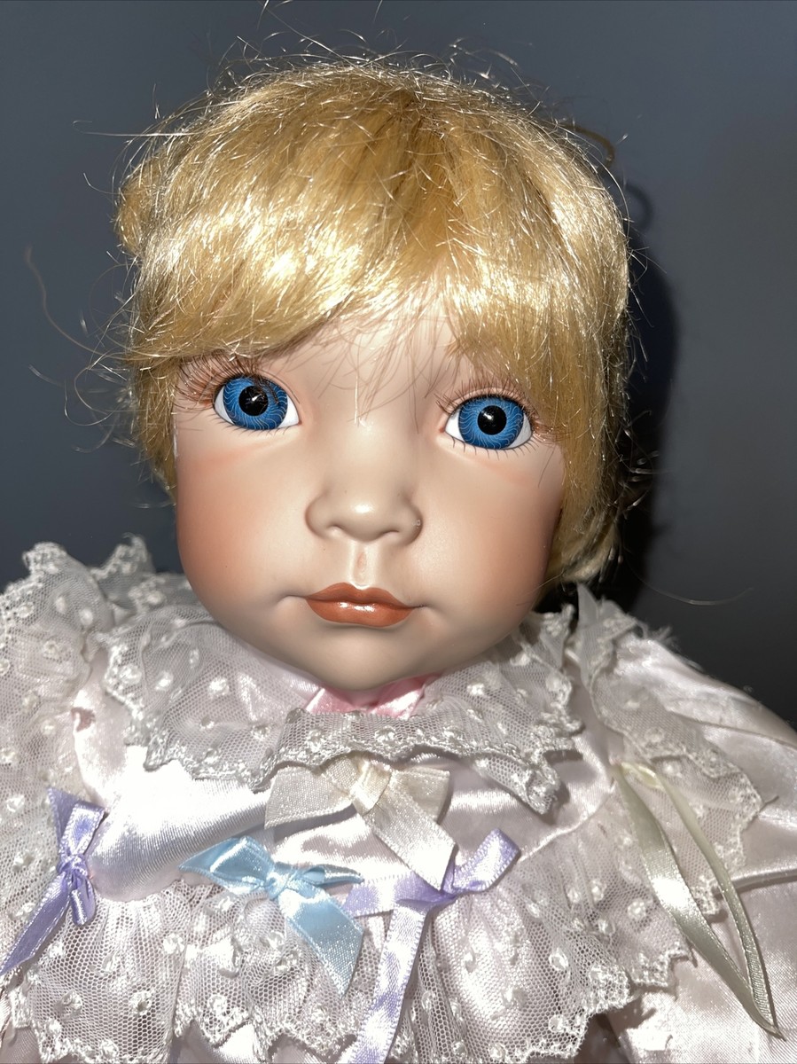 Stacey Doll's Instagram, Twitter & Facebook on IDCrawl