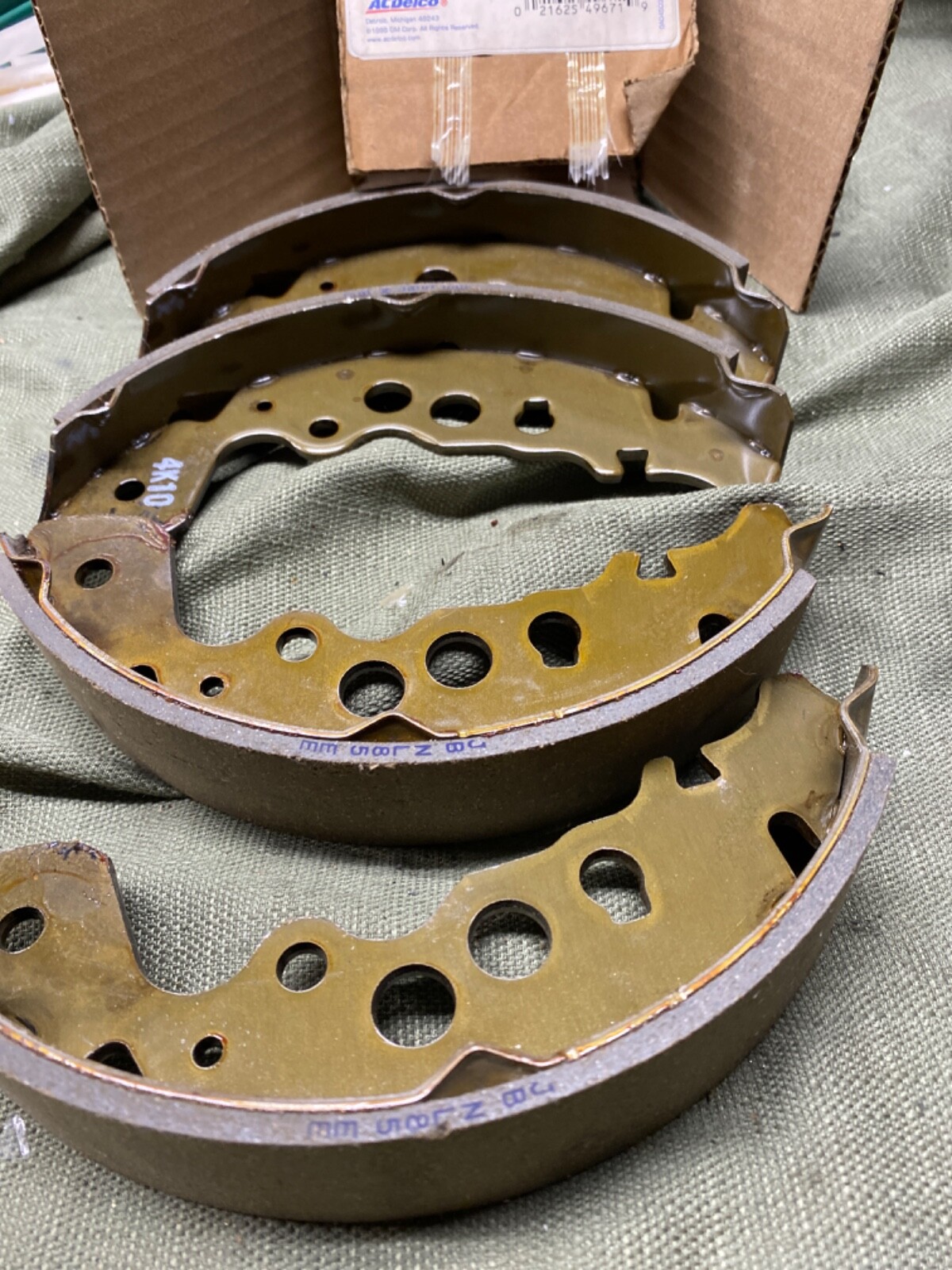 General+Motors+Shoe+Kit+RR+BRK+91175617 for sale online | eBay