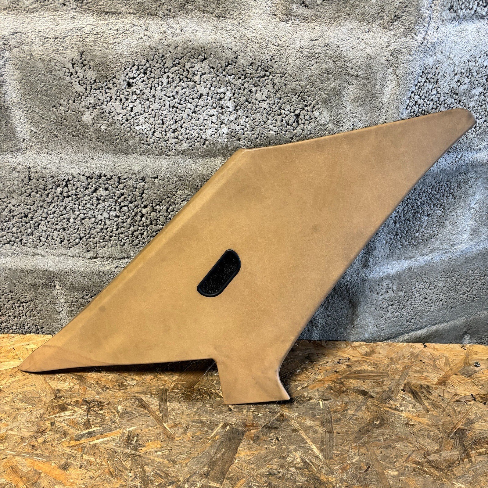 Mercedes-Benz W124 Rear C Pillar Left Trim Brown 1246950144 | eBay