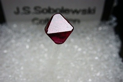 MINERALS : COMPLETE AND TRANSPARENT OCTAHEDRAL SPINEL XTL FROM MOGOK IN ...