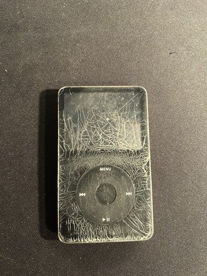 Apple iPod Classic 5th Gen Black A1136 30GB - Screen Damage - Cracked ...
