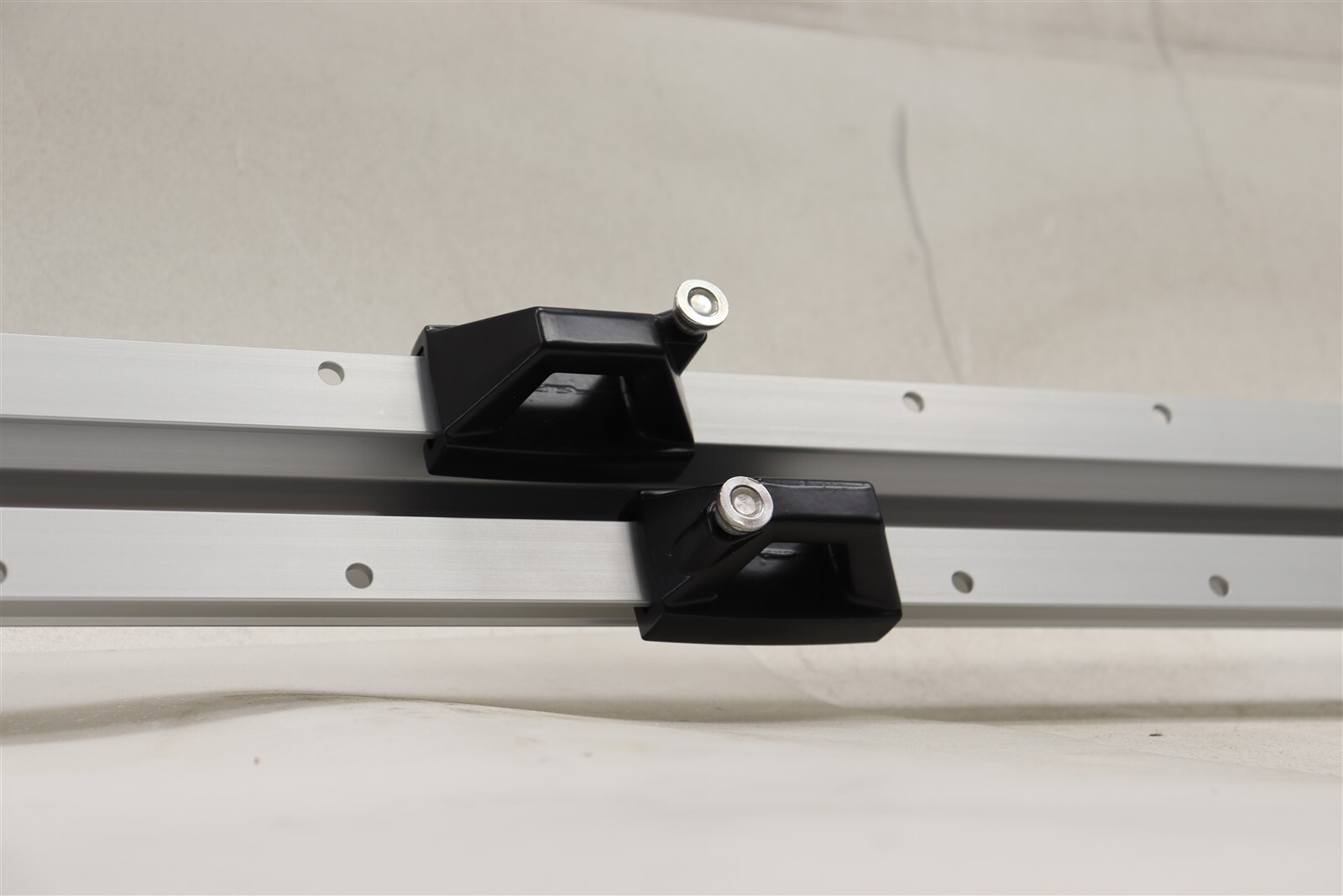 NEW GM 5.9' Pickup Bed Cargo Carrier Side Rail 25839836 Silverado ...