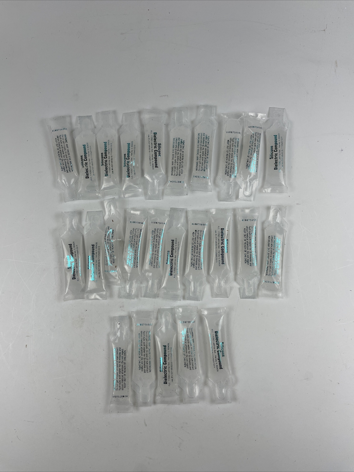 Pack of 25 each 5 gram Chemplex825 Dielectric Silicone Grease packets ...