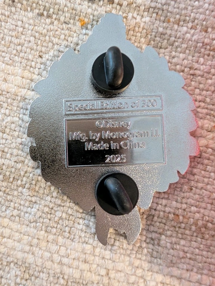 Holiday Princess Mystery Jumbo LE 300 Tiana pin PALM | eBay