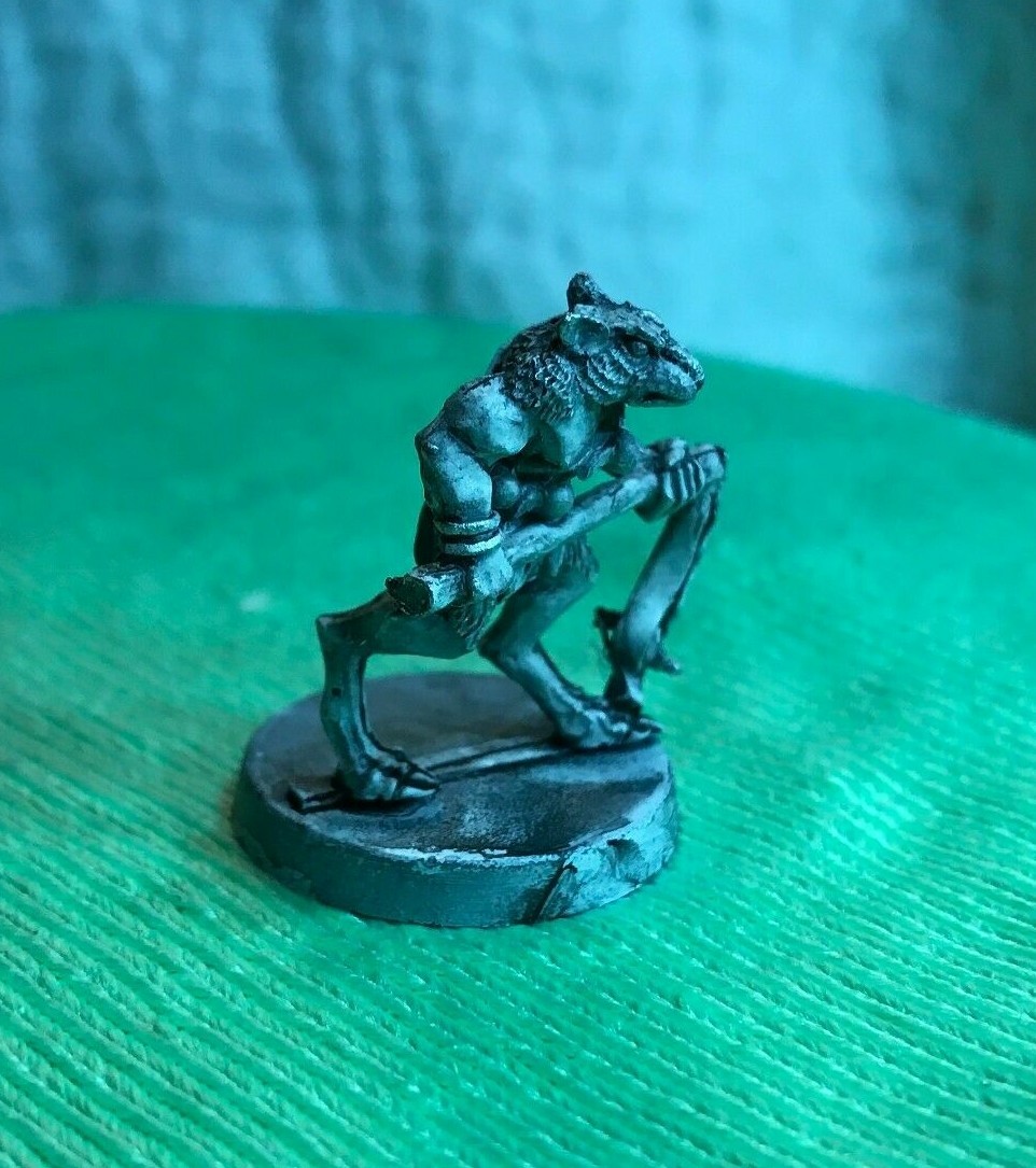 D&D MINI fig miniature RAT MAN w/sling rodent evil mouse critter ...