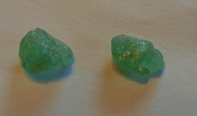 2 Grossular , Granat Tsavorit - Edel - Rohsteine (L221) Lesen .. ! 💥💥 ...