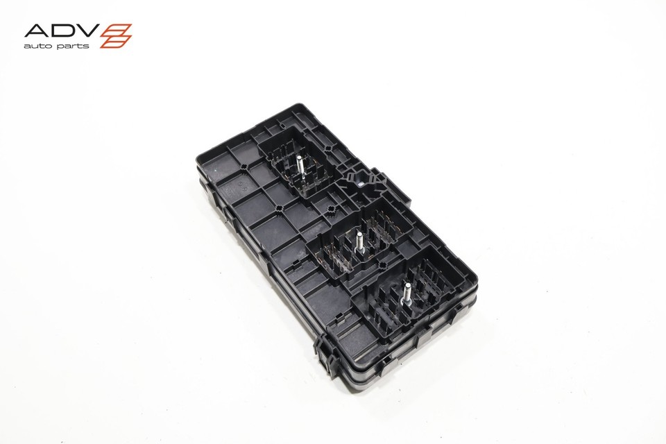 2020 - 2024 FORD EXPLORER FUSE RELAY JUNCTION POWER DISTRIBUTION BOX ...