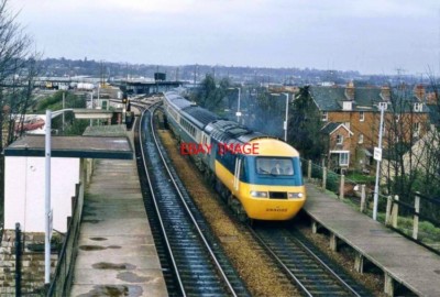 PHOTO CLASS 253 HST NO 253022 AT READING WEST RAILWAY STATION . DOWN W ...