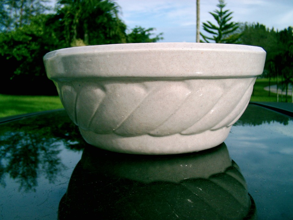 Vintage MP Mountainside Art Pottery 8.75 ” Bowl grey with swirl design ...