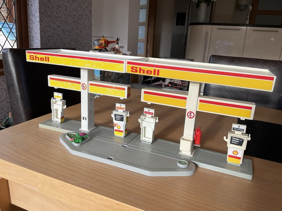 Playmobil Vintage Shell Petrol Stations x 2 | eBay UK