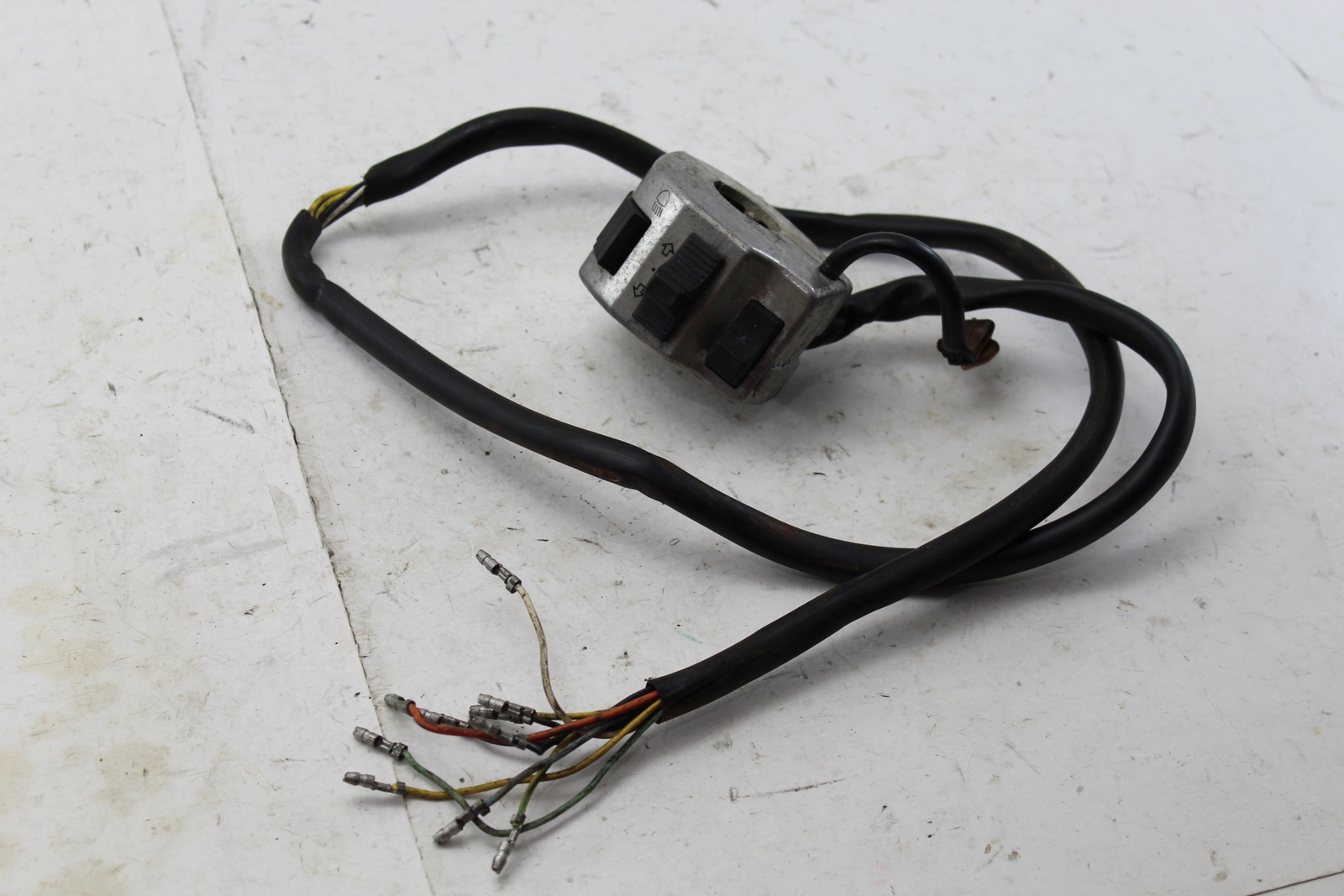 92-09 INTRUDER 800 VS800 BOULEVARD S50 LEFT HANDLEBAR HEADLIGHT BLINKER ...