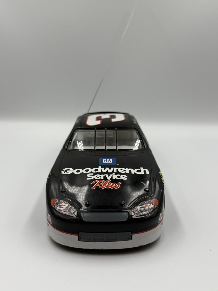 NASCAR Dale Earnhardt Goodwrench 11”x4” Remote Control Car Very Good No ...