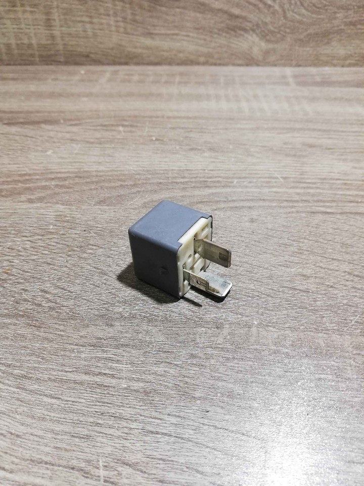 Toyota 90987 02025 156700 2540 Relay Control Module Unit Denso | eBay