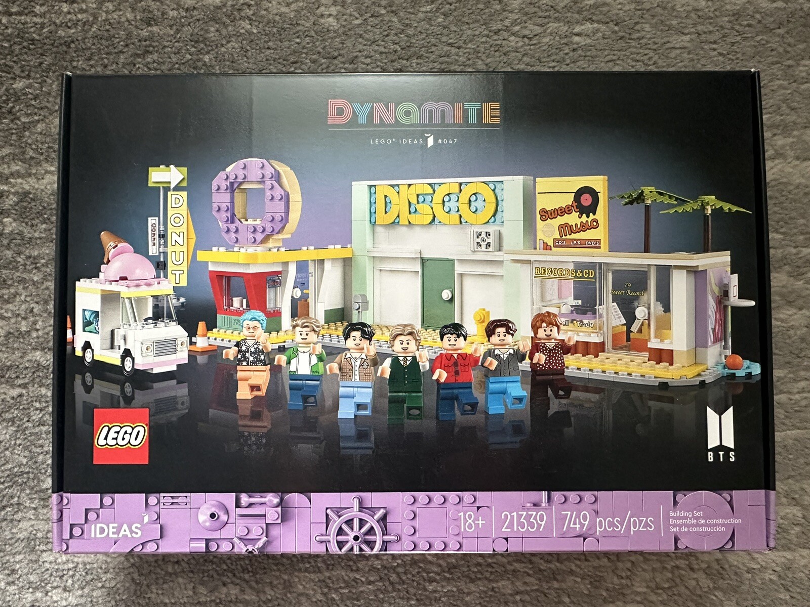 LEGO 21339 Ideas BTS Dynamite Set KPOP Disco BRAND NEW SEALED IN HAND ...