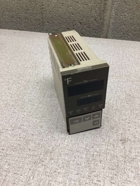 WHOLESALE OMRON E5EX-VAA-F TEMPERATURE CONTROLLER PARTS ONLY for sale online | eBay