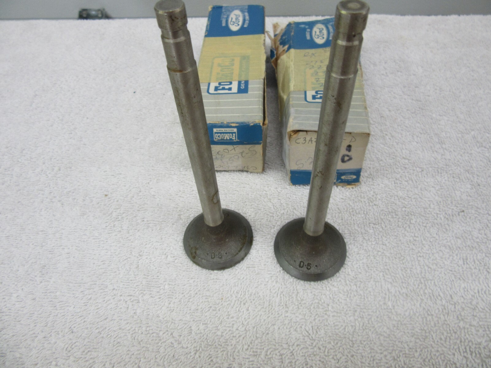 NOS 1952-1964 Ford 215 223 239 272 292 (2) Engine Exhaust Valves (.030 ...