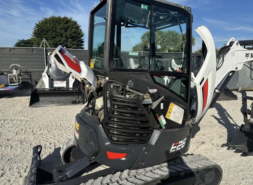 2020 BOBCAT E26 - ENCLOSED AC/HEAT - LOW HOURS - GREAT TRACKS ...
