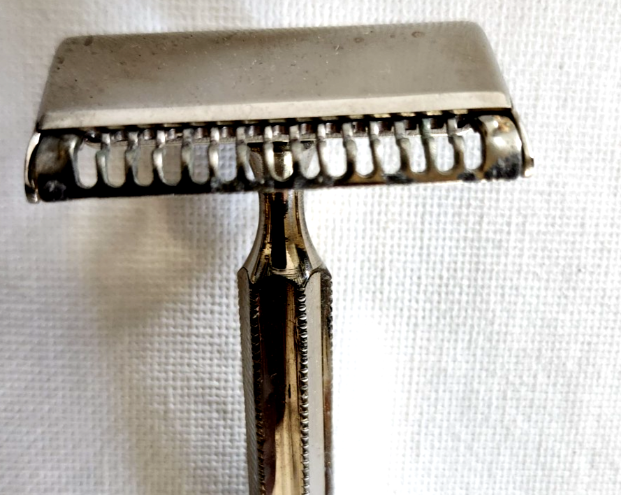 Vintage/Antique EverReady Safety Razor & blade box in case with Shaving ...