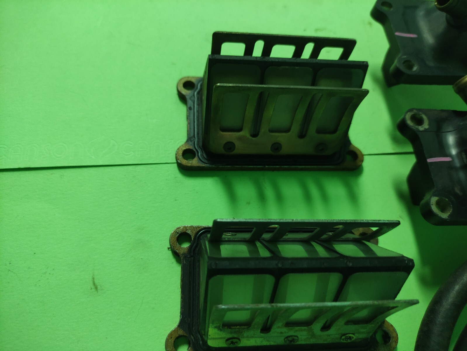 Suzuki RGV 250 RGV250 VJ 21 VJ 22 reed valves and inlet rubbers | eBay