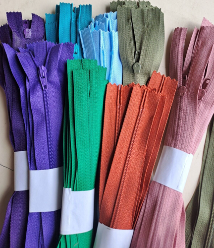 100 assorted nylon zips...lots of sizes and colours | eBay UK