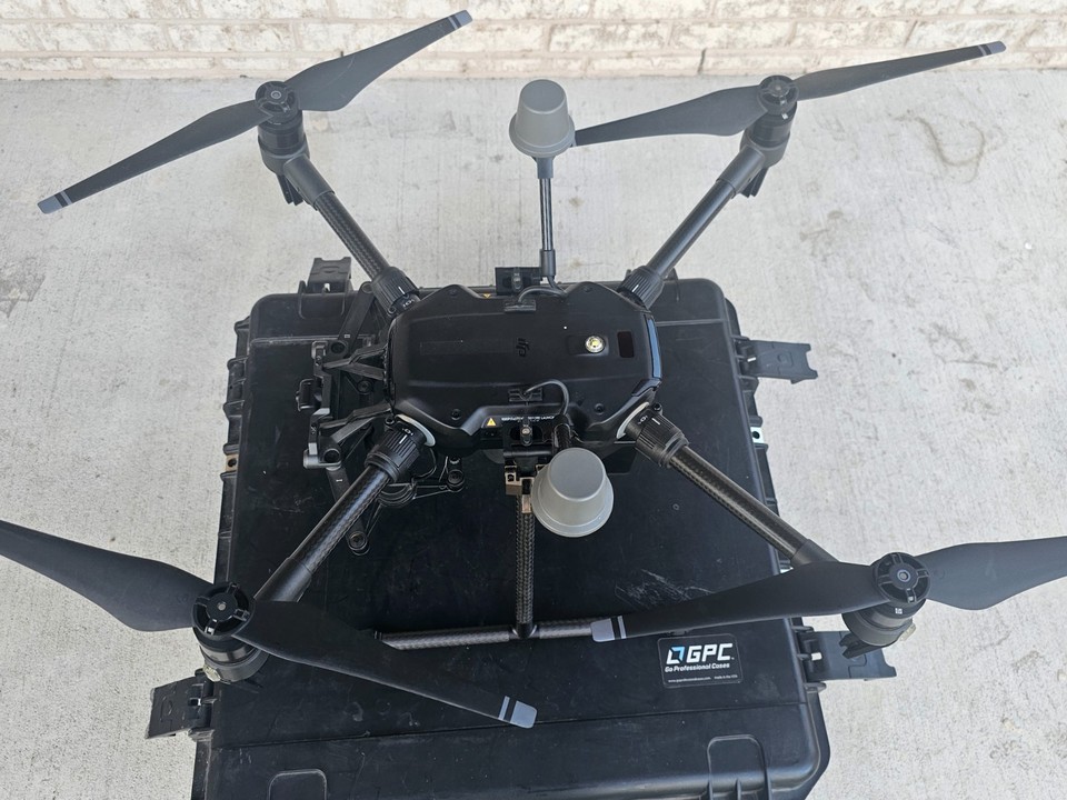 DJI MATRICE M210 210 RTK V2 DRONE W Cendence + CrystalSky + Batteries ...