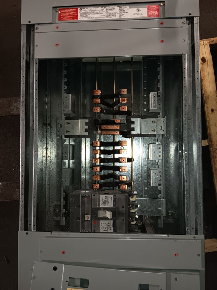 GE APNB2306FH2A 600 AMP SPECTRA SERIES MAIN BREAKER PANELBOARD 208Y ...