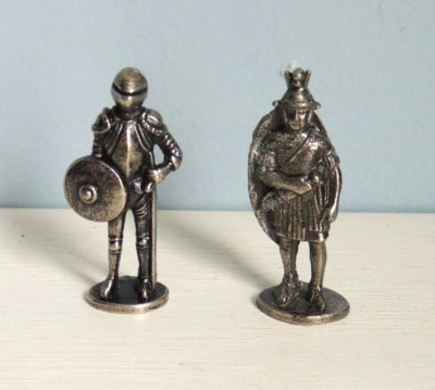 Miniature Knights Metal Figurine Set Armor Swords Shields Conquistador ...