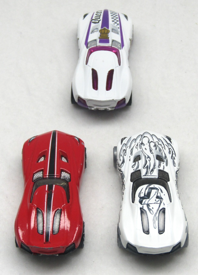 Hot Wheels 2014 BDD03 Lot of 3 White Pirrana, White Queen & Red Mattel ...