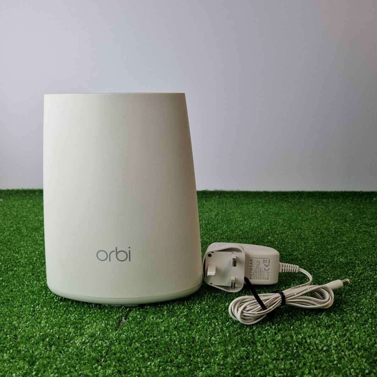 NETGEAR Orbi RBR40 Router NETGEAR Orbi RBR40 AC2200 Mesh WiFi Router ...