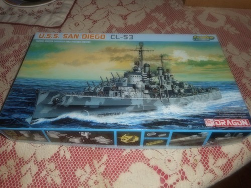 DRAGON 7052, 1/700 USS SAN DIEGO CL-53 PREMIUM EDITION PLASTIC SHIP ...