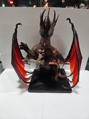 Dungeons & Dragons Icons Colossal Red Dragon Figure Limited Edition ...