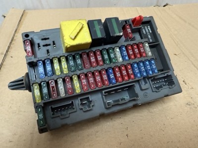 Land Rover Discovery 2 Td5 Fuse Board Box Part No: YQE000250 | eBay UK