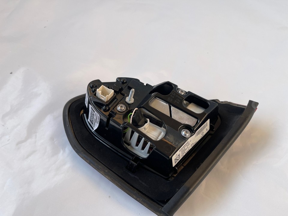 Original Mercedes-Benz Rückleuchte Hinten links A2059064605 W205 C180 T ...