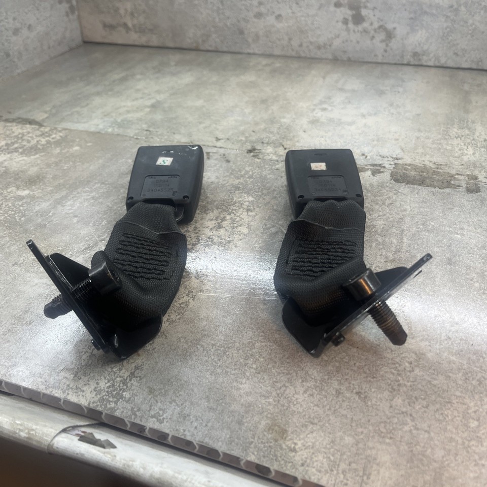 FIAT 500 312 Rear Seat Belts Stalk Buckle Set OEM 34045524 34045525 ...