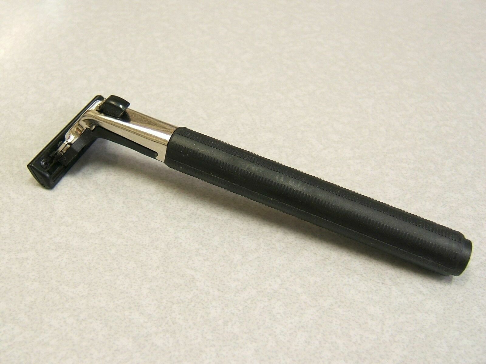 Vintage Gillette Slalom Twin Blade Swivel Head Razor | eBay