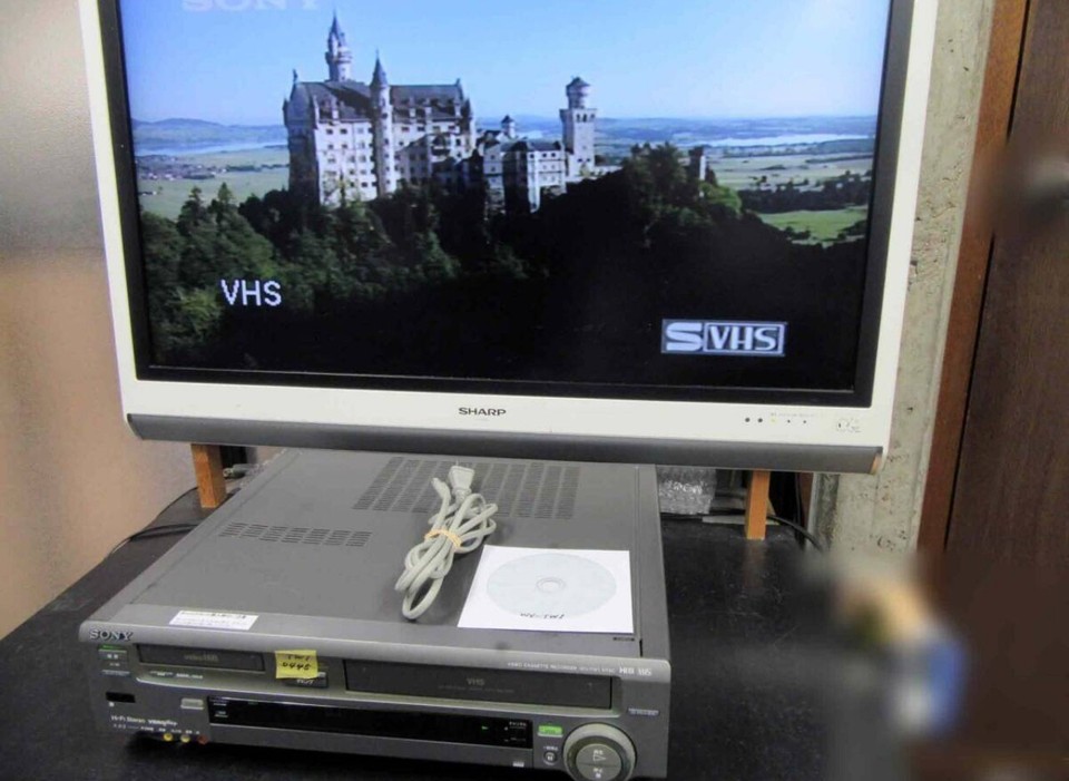 SONY WV-TW1 Hi8 8mm VHS VCR W Video Deck Player Perfect operation Used Excellent | eBay