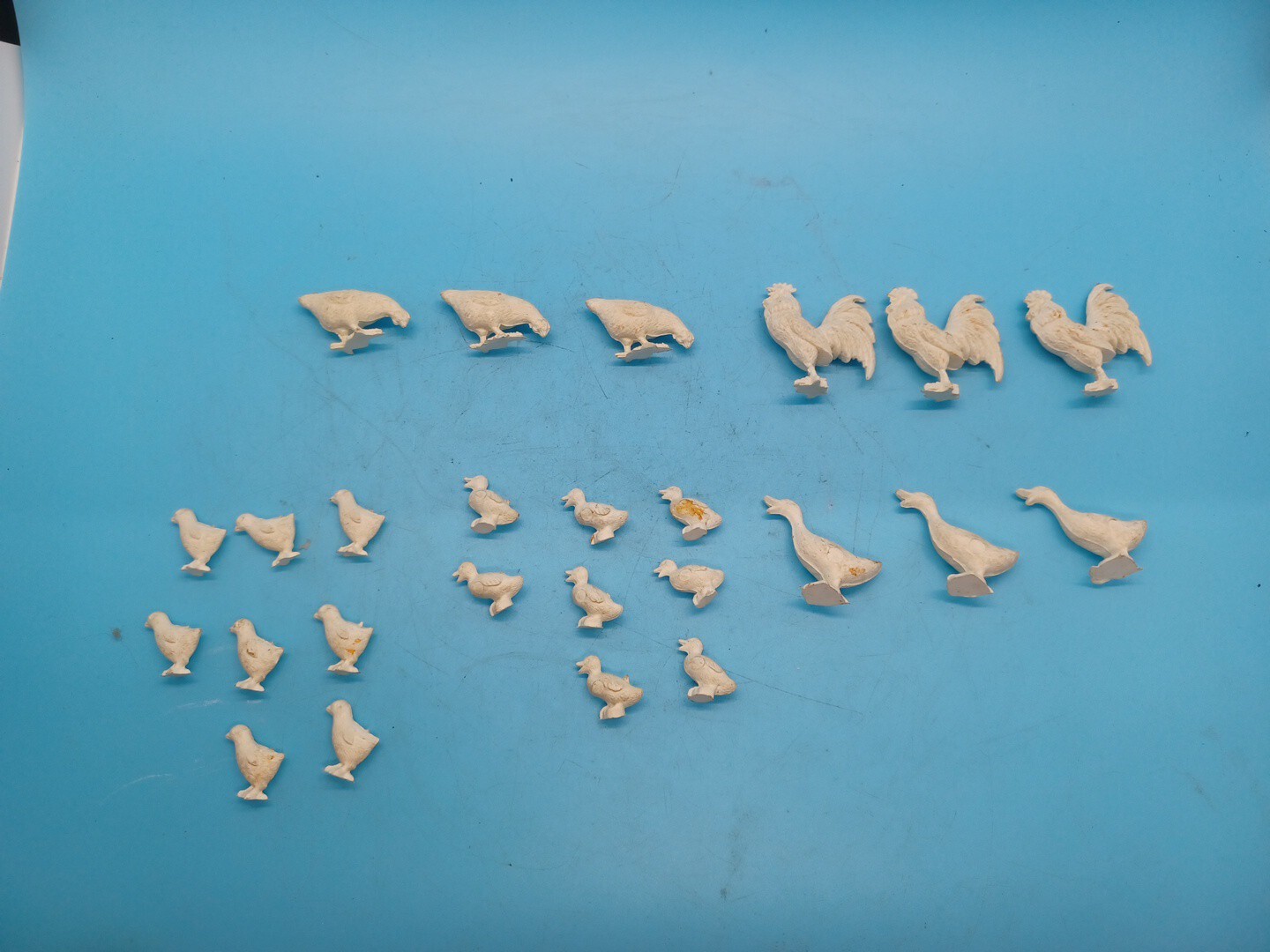 25 Vintage Marx Plastic Fowl Birds Turkeys Roosters Hens Chickens Ducks ...