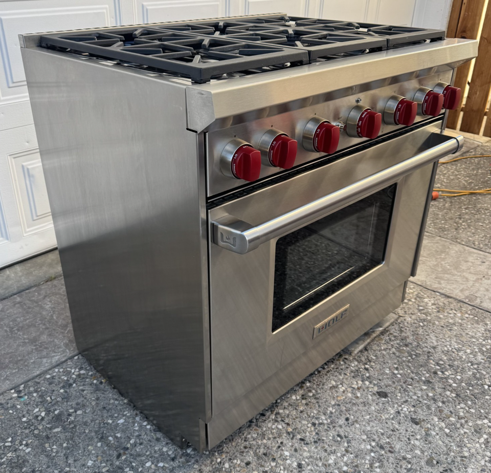 Wolf GR366 - LP - 36" Professional All Gas Range Oven 6 Burner Red ...