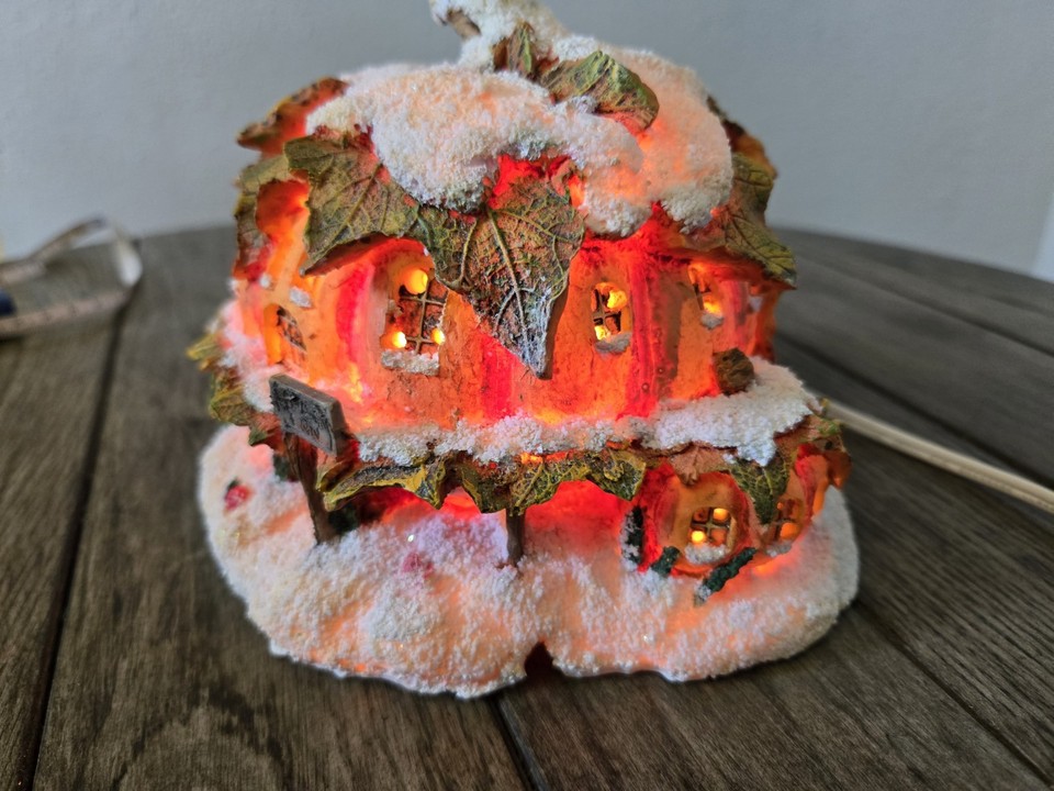 Charming Tails Pumpkin Inn Lighted Fall house w/cord Silvestri | eBay