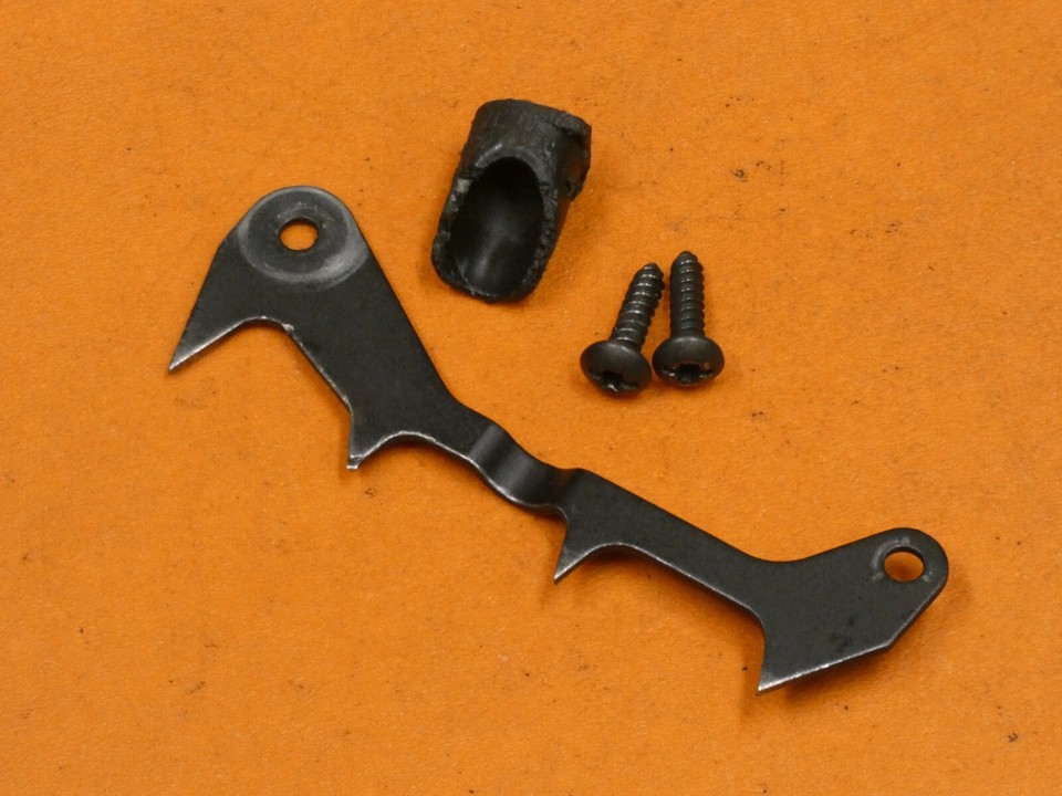 Homelite CS40 CS50 250 252 300 Spike and Chain Catch with Screws A ...