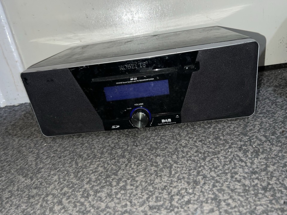 Roberts MP-Sound 53 CD/USB/DAB/FM Sound System w/ dock for 30-Pin iPod ...