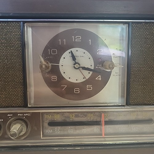 General Electric Tube Clock Radio GE C1543B AM FM 60s MCM Wood Cabinet ...