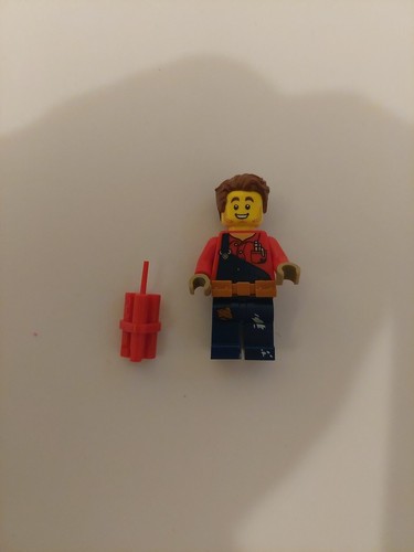 NEW LEGO Harl Hubbs Mechanic Redneck 60271 60232 60268 Minifigure Mini ...