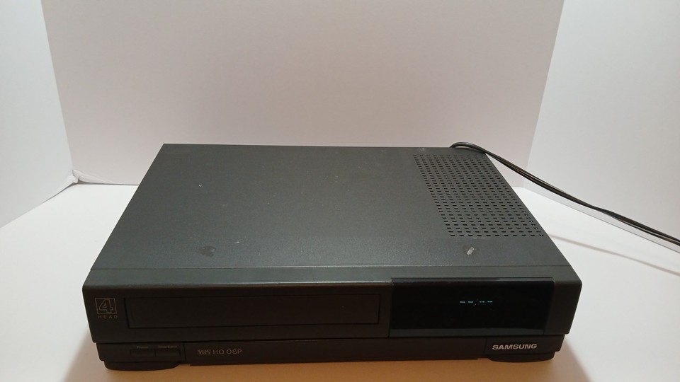 RCA 4 HEAD VCR (VGC) VR507 Video Cassette Recorder VHS - TESTED..NO ...