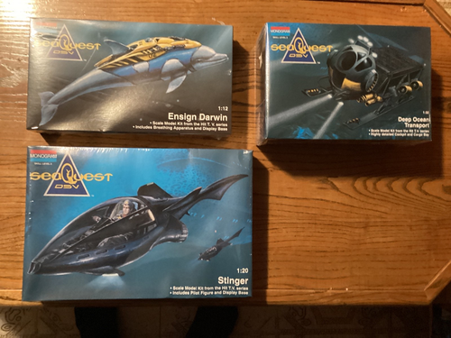 Monogram Sea Quest DSV Model Kits Deep Ocean Transport Ensign Darwin ...